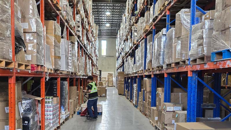 7 MOUNTAIN LOGISTICS (Canada) delivering Global Freight, Warehousing ...