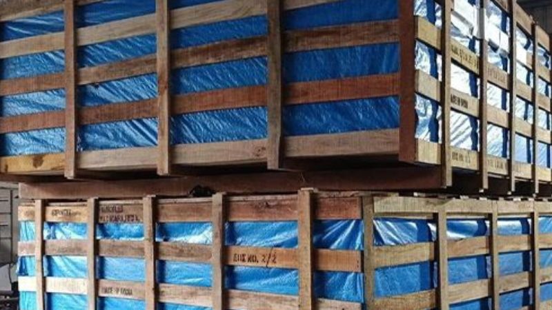 RoRo vs. LoLo: Which Loading Method is Best for Your Cargo?